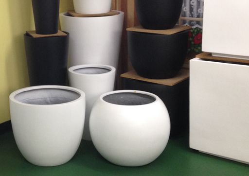 Why Choose Fiberglass Round Planters?